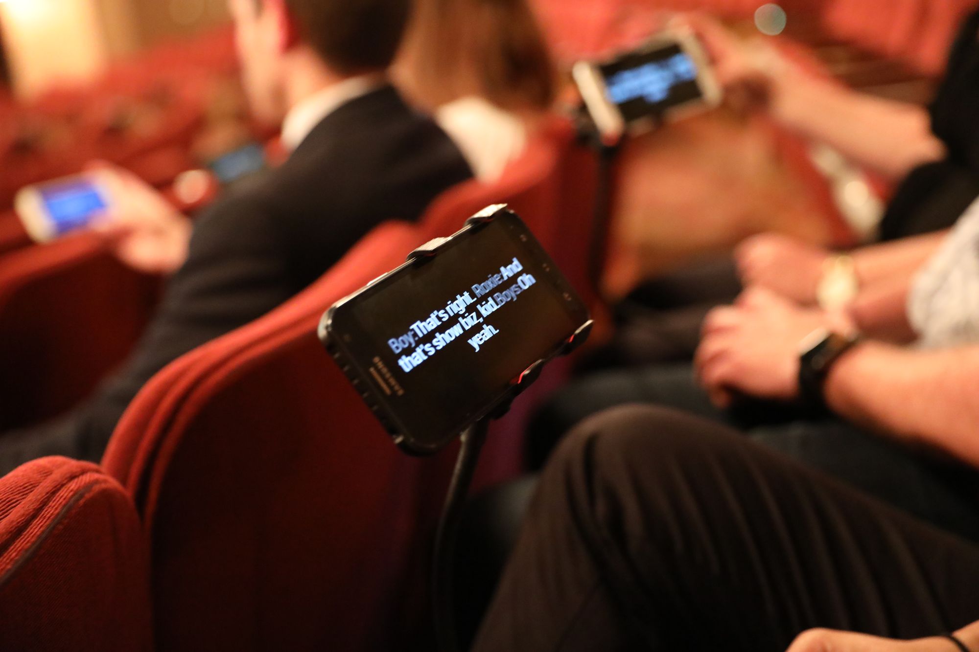 GalaPro tests out smart glasses with live captions on Broadway