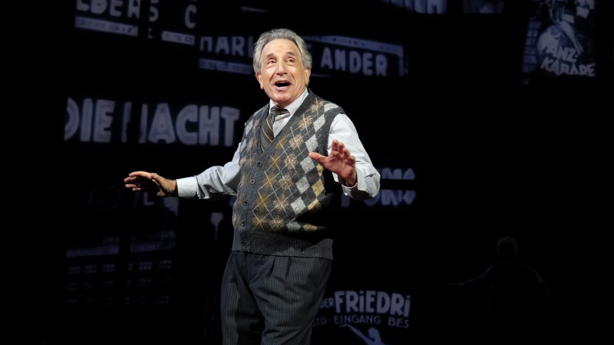 Episode 4: After the Comedian Harmonists, this singer would become a ...