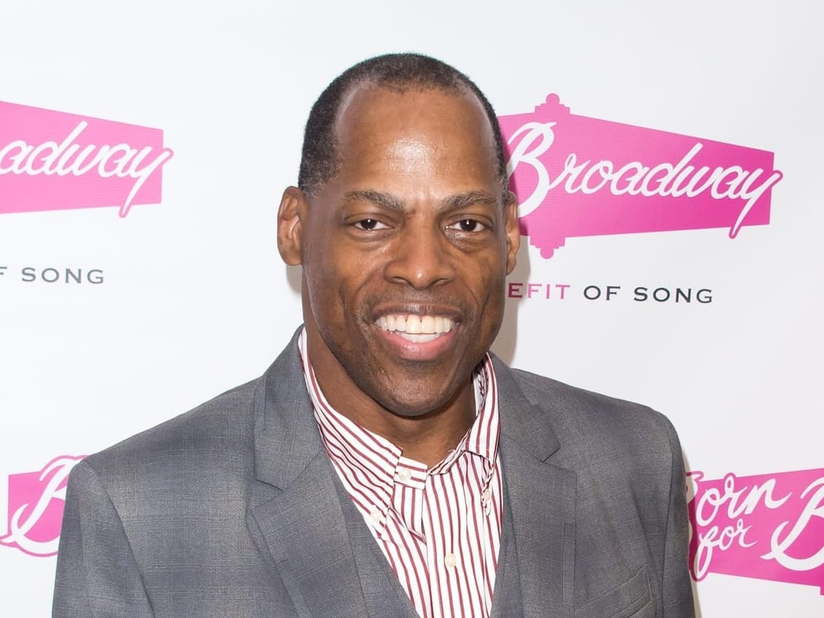 Broadway theaters will dim lights in honor Adrian Bailey